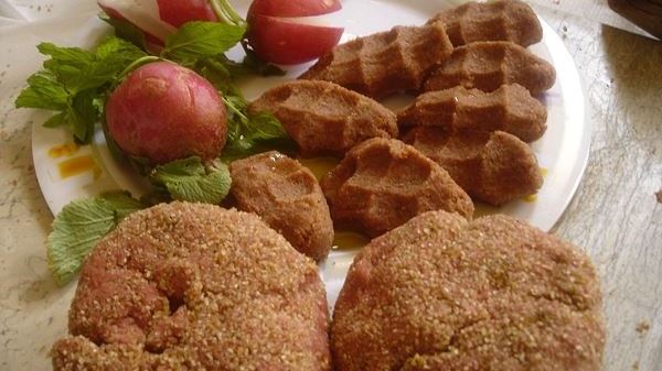 All you need to know about The Lebanese Frakeh | Daleeeel.com