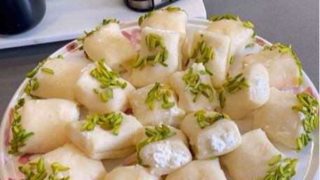 The 5 Ingredients Needed to Prepare Halawat Al Jeben | Daleeeel.com