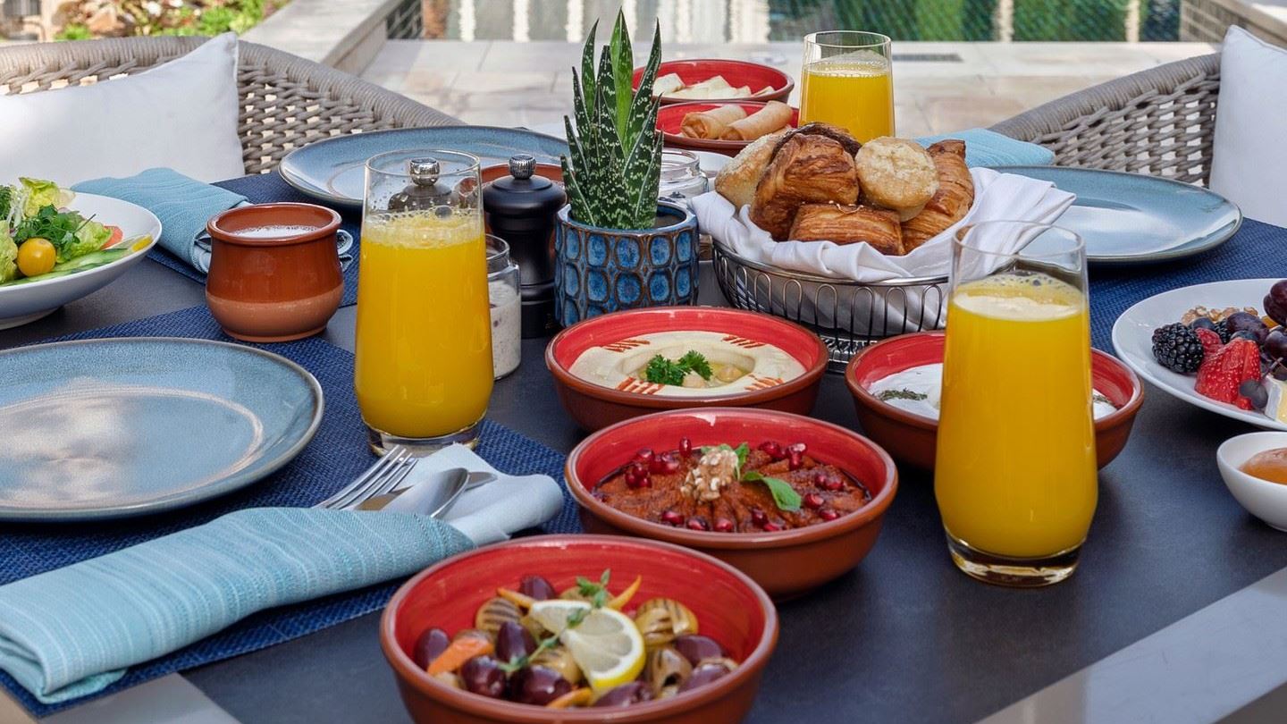 Poolside Breakfast at Waldorf Astoria Kuwait: Menu, Price & Timing ...